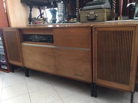 Telefunken console - 【REUTILIZA TODO】